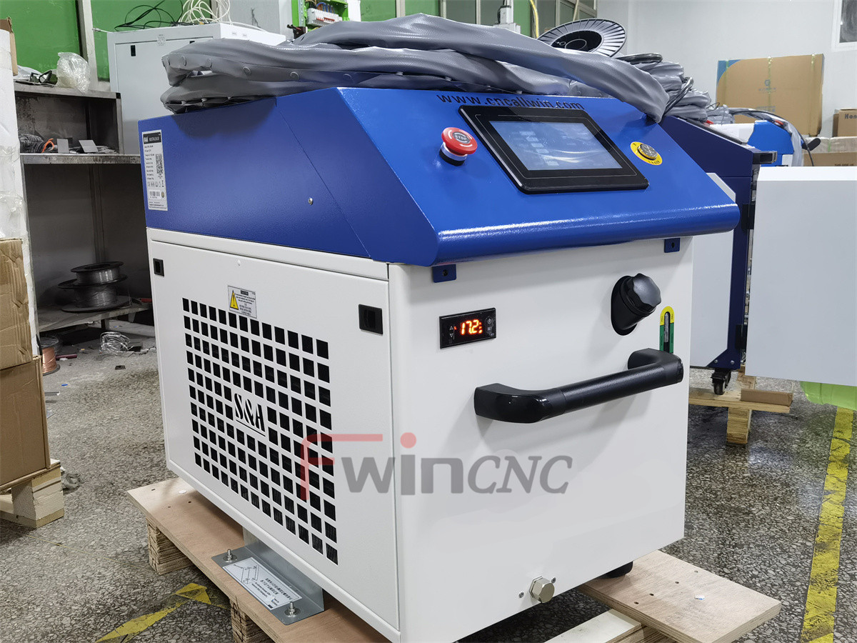 Handheld Continous Metal Laser Cleaning Machine 1500W/2000W/3000W - FwinCNC