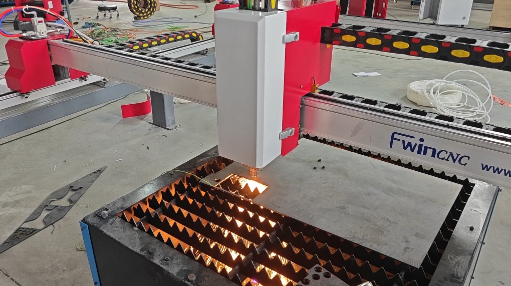 Laser cutting machine maintenance 4 useful guides
